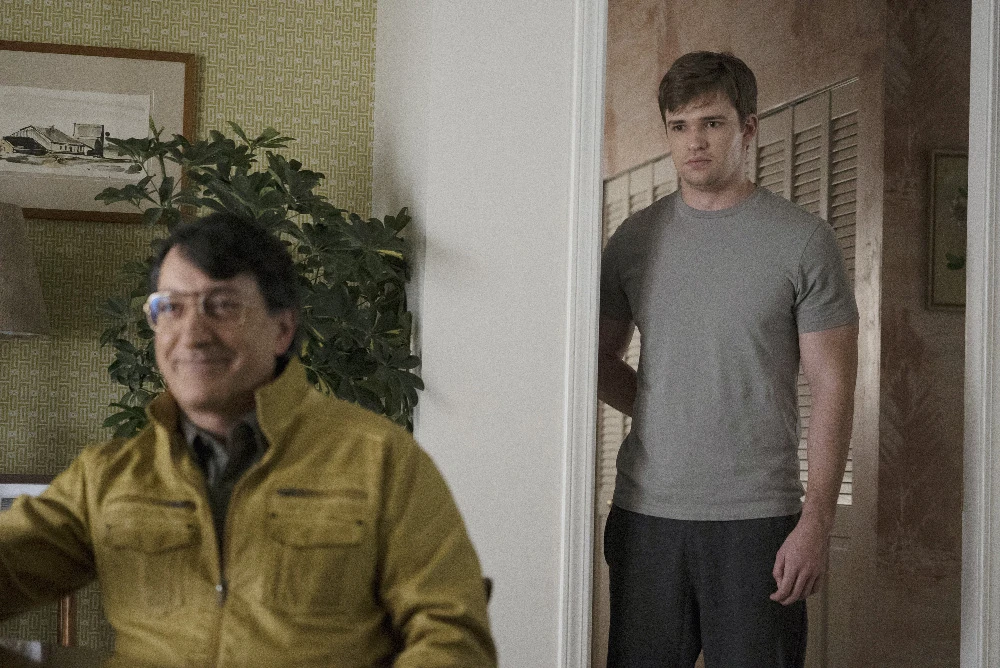 The Man in the Yellow Jacket (episode) | Beyond Wikia | Fandom