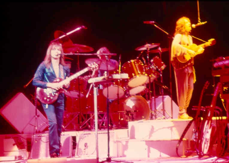 Yes | Friday Rock Show Wiki | Fandom