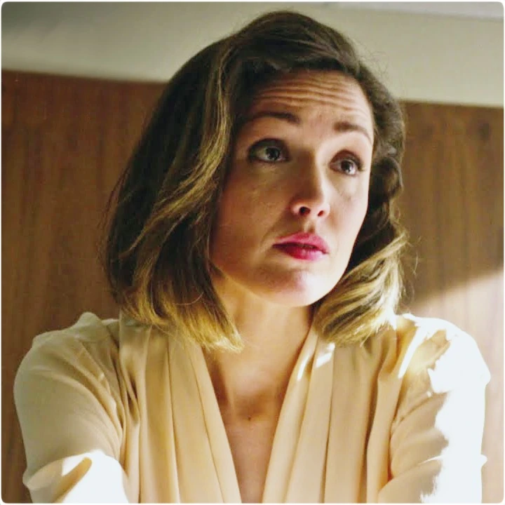 Gwen Middleton | Fuera de Tiempo Wiki | Fandom