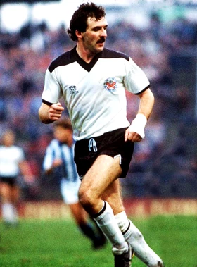 Gordon Davies | Fulham Wiki | Fandom