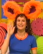 Sarah Davison | Fun Song Factory Wikia | Fandom