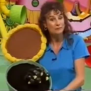 Sarah Davison | Fun Song Factory Wikia | Fandom