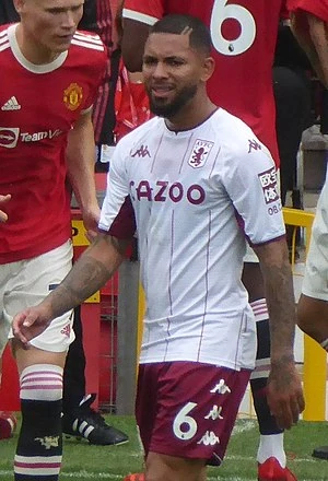 Douglas Luiz | Futebolpédia | Fandom