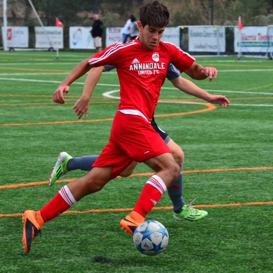 Olo Sembera | Wiki Futbolistas Peruanos en el Exterior | Fandom