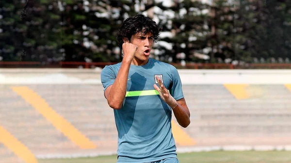 Sebastien Pineau | Wiki Futbolistas Peruanos en el Exterior | Fandom