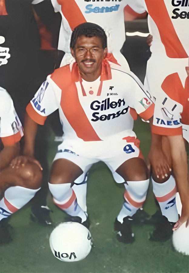 Roberto Palacios | Wiki Futbolistas Peruanos en el Exterior | Fandom