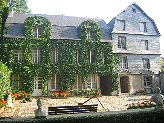 Royal Palace of Beuxes | Gabaniki Wiki | Fandom