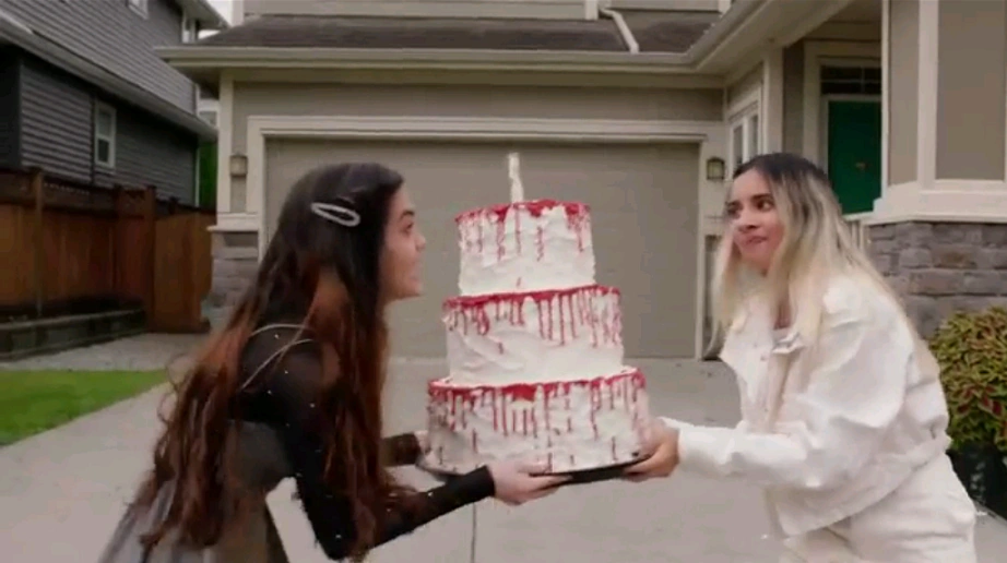 Mimi from Miami/Gallery | Gabby Duran & The Unsittables Wiki | Fandom