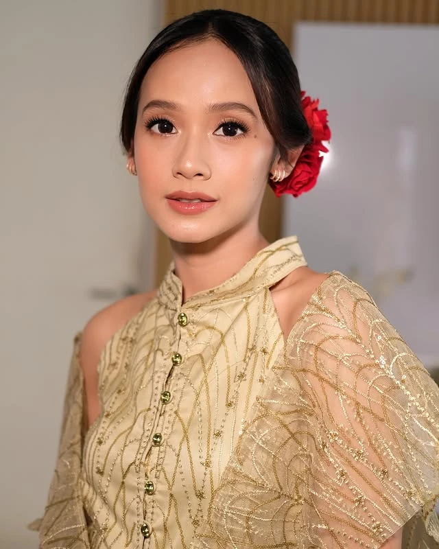 Nahza Atriadara | Gadis Sampul Wiki | Fandom