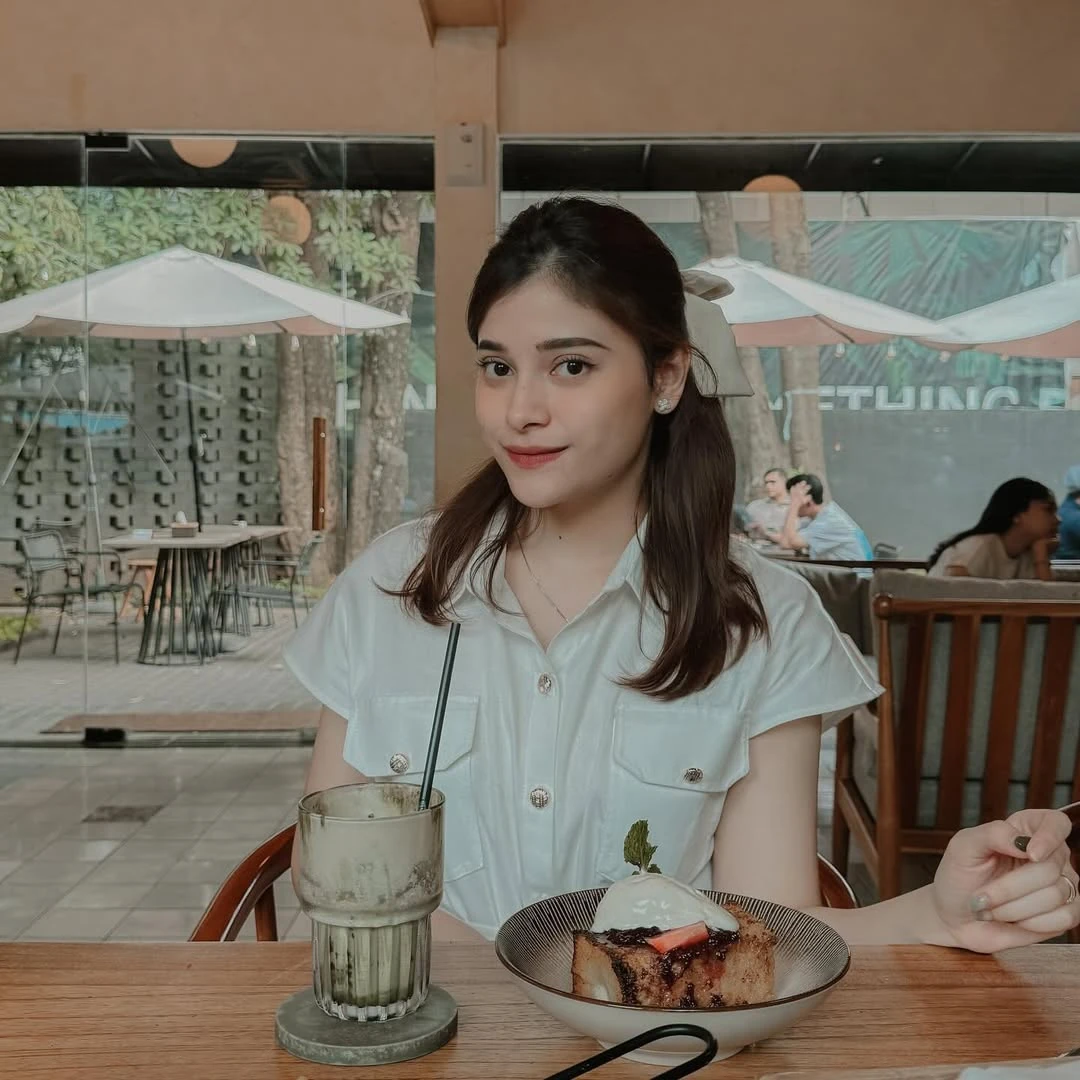 Marie Celia Myra Ghestorina | Gadis Sampul Wiki | Fandom