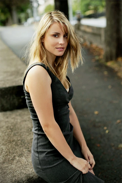 Whitney Thompson (D5) | Battlestar Galactica Fanon Wiki | Fandom