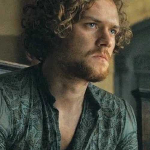Finn Jones Boyfriend