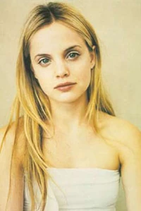 Mena Suvari | Game Shows Wiki | Fandom