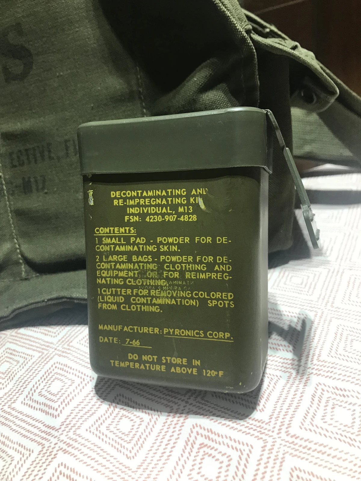 M13 Individual Decontaminating and Re-Impregnating Kit | Gas Mask and ...