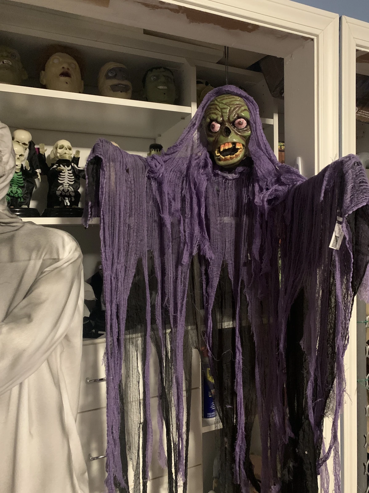 Hanging Mr. Monster | Gemmy Halloween Wiki | Fandom