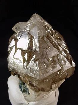 Elestial Quartz | Gemstone Wiki | Fandom