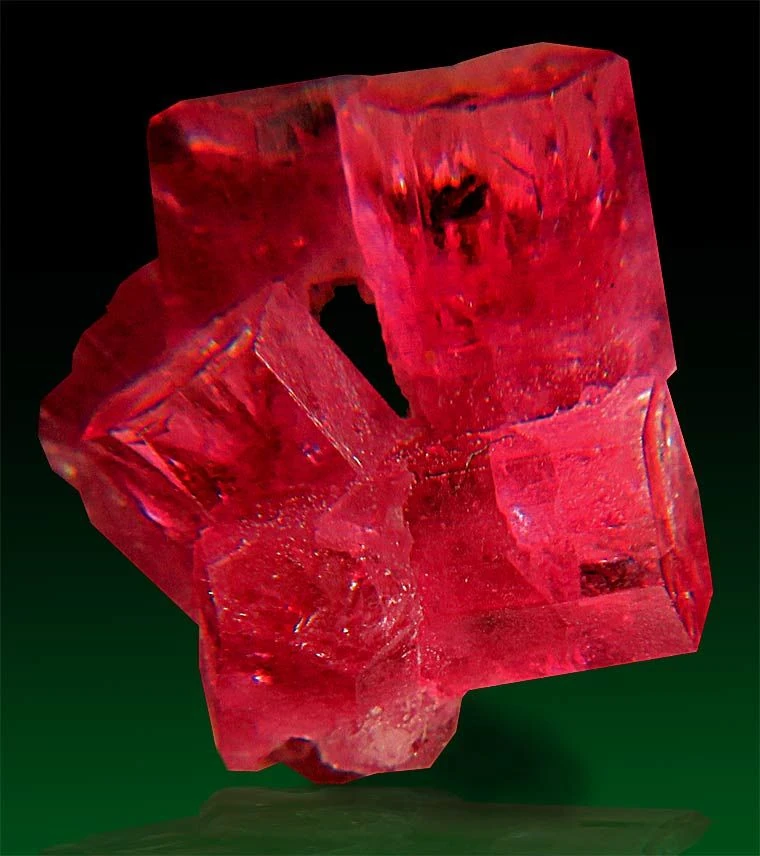 Red Beryl | Gemstone Wiki | Fandom