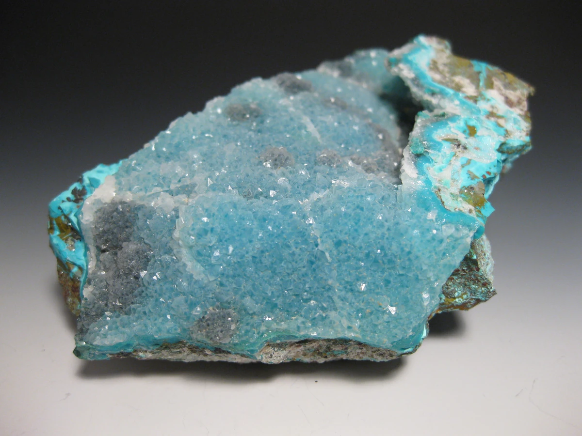 Drusy Quartz | Gemstone Wiki | Fandom