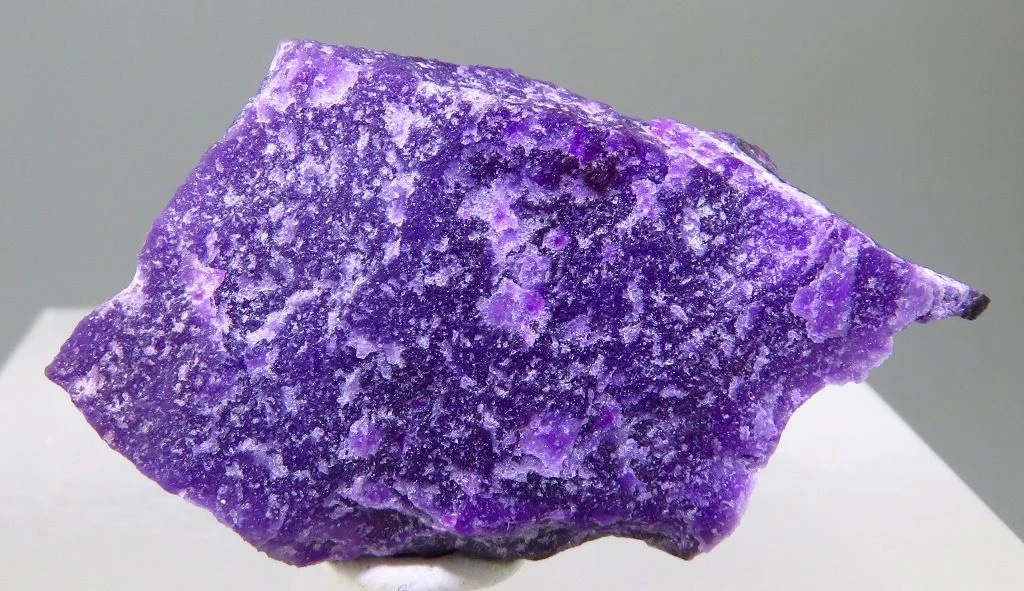 Sogdianite | Gemstone Wiki | Fandom