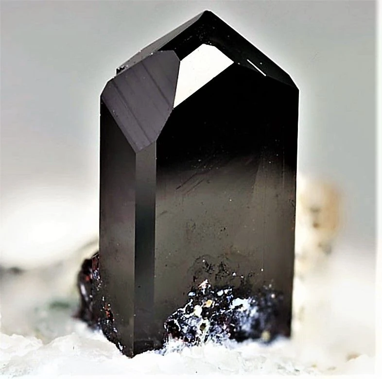 Neptunite | Gemstone Wiki | Fandom