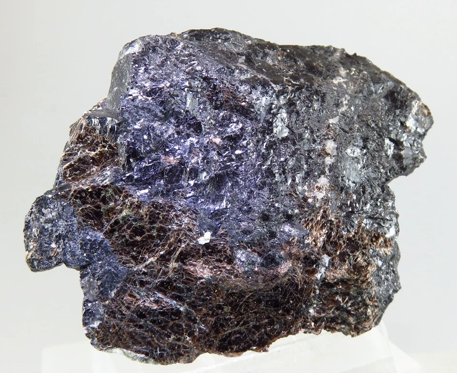 Zirkelite | Gemstone Wiki | Fandom