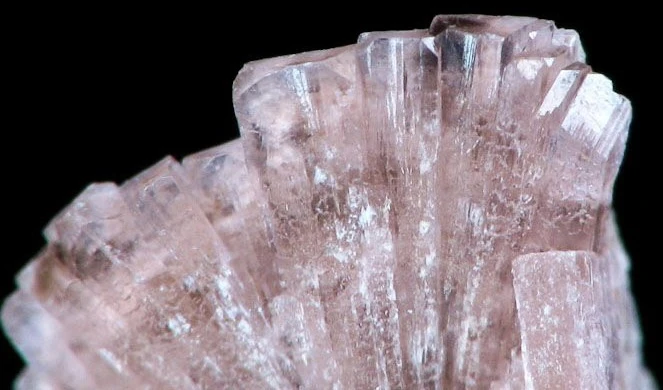 Lanthanite | Gemstone Wiki | Fandom