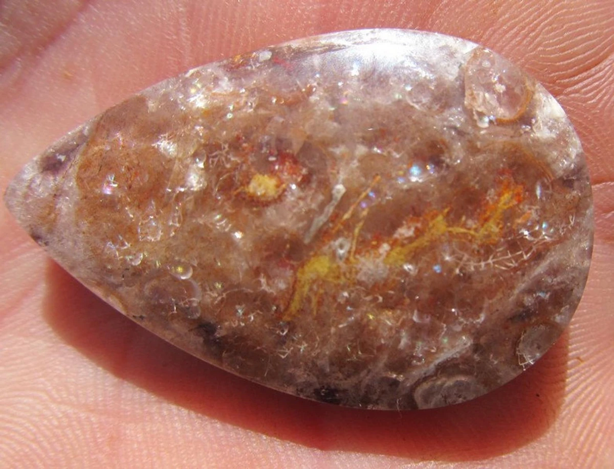 Golden Flash Bubble Opal | Gemstone Wiki | Fandom