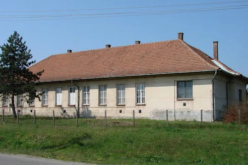 Baks | Familypedia | Fandom