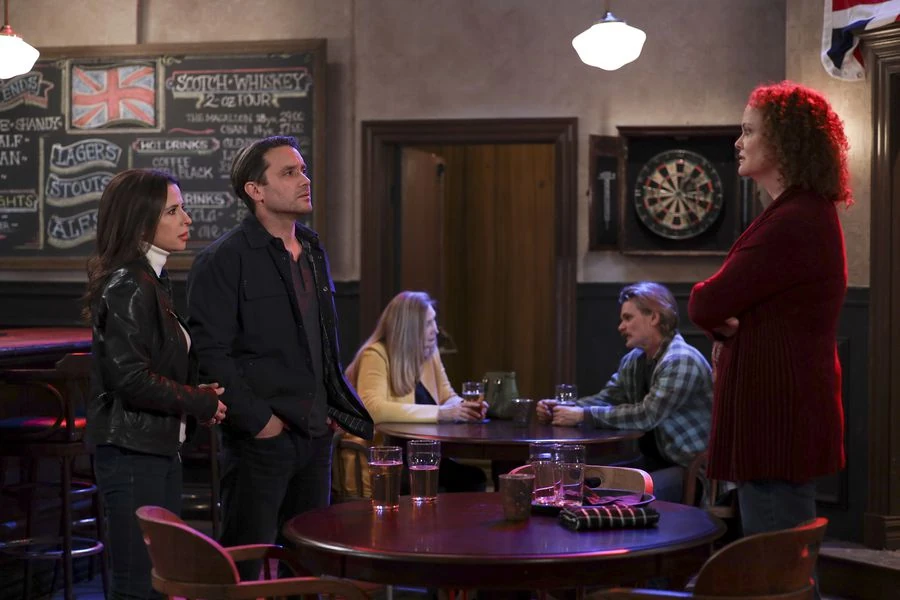 Devon Pub | General Hospital Wiki | Fandom