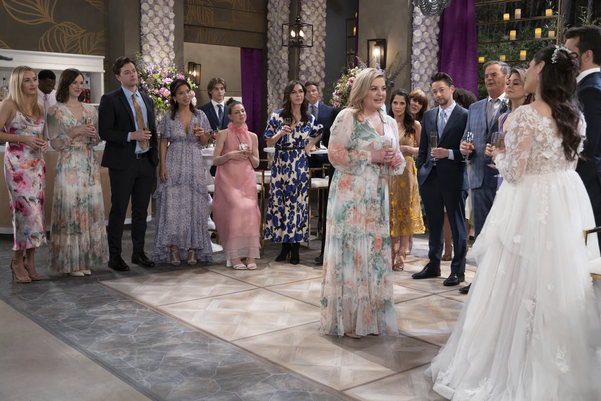 Metro Court Gardens | General Hospital Wiki | Fandom