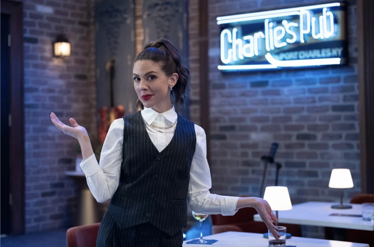 Charlie's Pub | General Hospital Wiki | Fandom