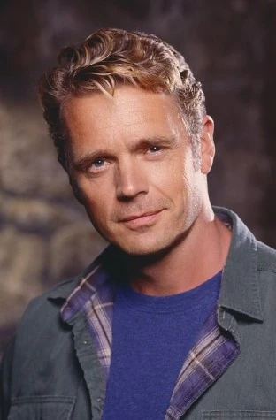 Jonathan Kent | Smallville Wiki | Fandom