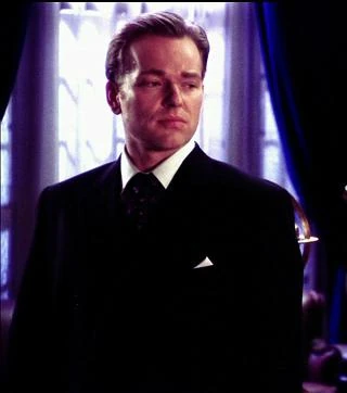 Robert Queen | Smallville Wiki | Fandom