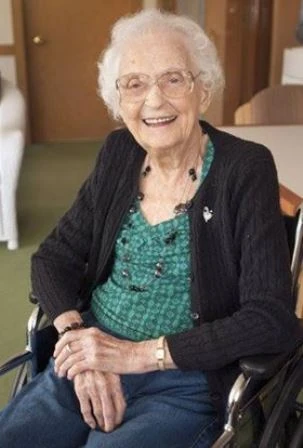 Violet Smith | Gerontology Wiki | Fandom