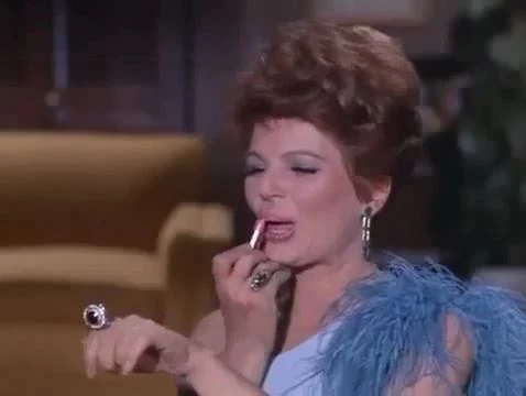 Poison Lipstick | Lipstutorial.org