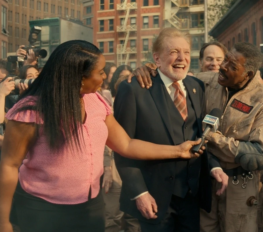 Reporters (Frozen Empire) | Ghostbusters Wiki | Fandom