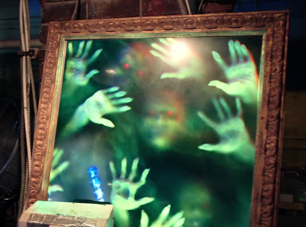 Ghost Portal Mirror | Ghostbusters Wiki | Fandom