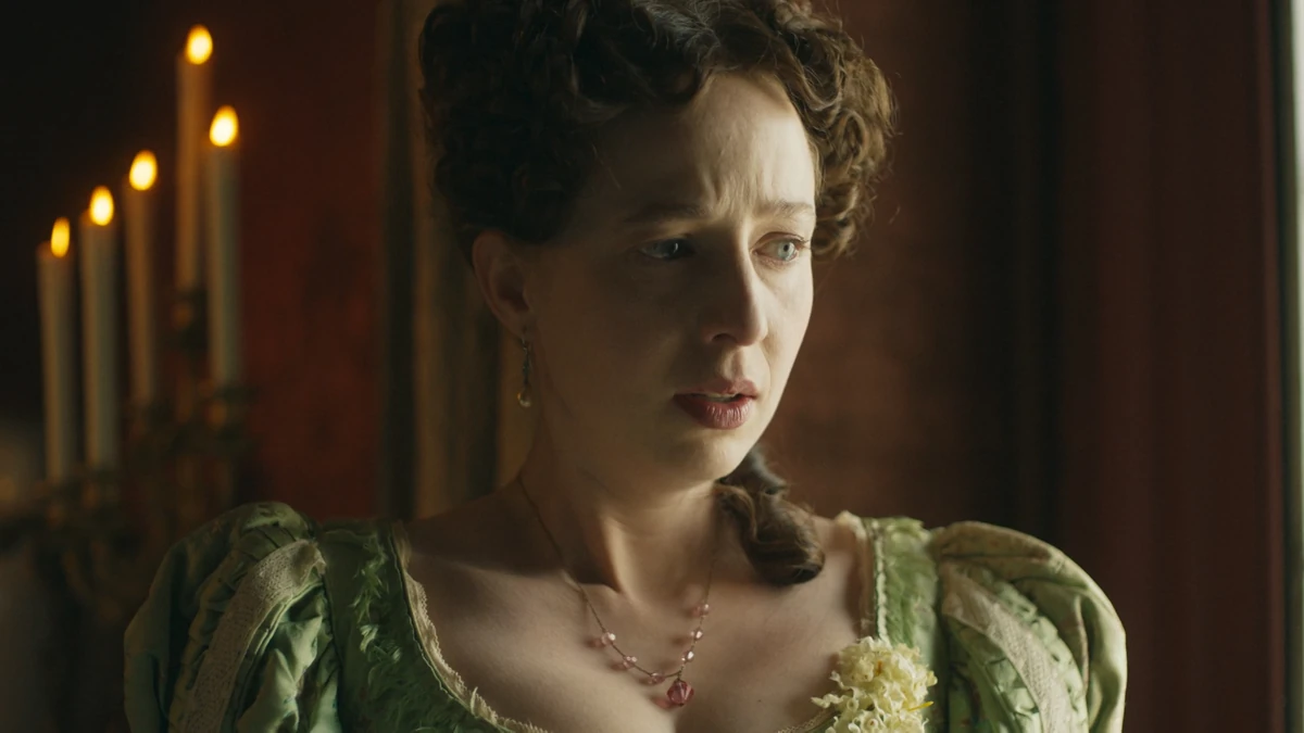 Isabelle Higham | Ghosts Wiki | Fandom