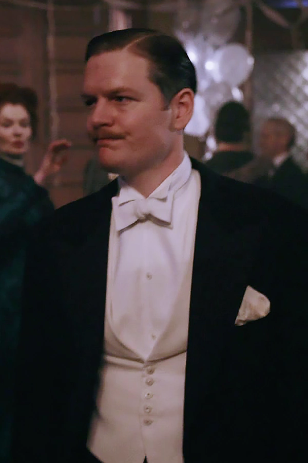 Thomas Woodstone | Ghosts Wiki | Fandom