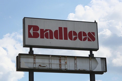 Bradlees | Ghosts of Retailers' past Wiki | Fandom