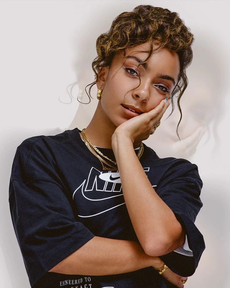 Charlize Glass | Gianina Wiki | Fandom