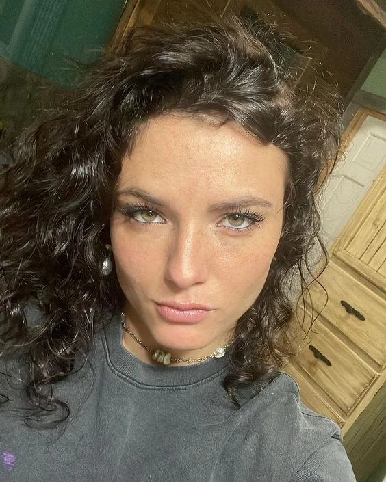 Jade Chynoweth | Gianina Wiki | Fandom