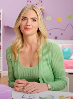 Giant Kate Upton | Giant Wiki | Fandom