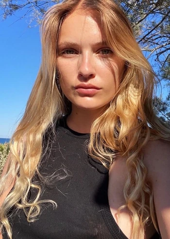 Zara Harrington | Gilded Wiki | Fandom