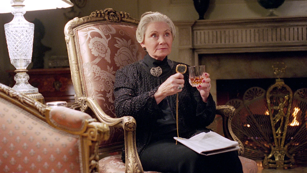 Lorelai "Trix" Gilmore | Gilmore Girls Wiki | Fandom