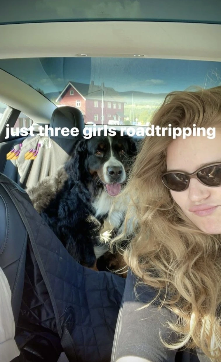 Luna | Girl in Red Wiki | Fandom