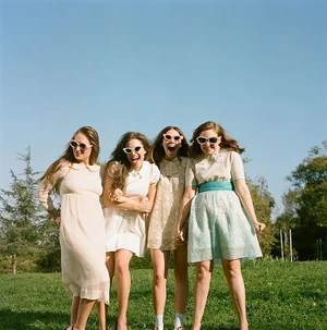 Season 1 | Girls Wiki | Fandom