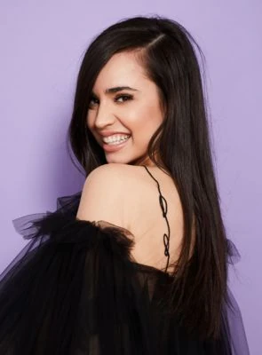 Melanie Adams | Glee: The New York Story Wiki | Fandom