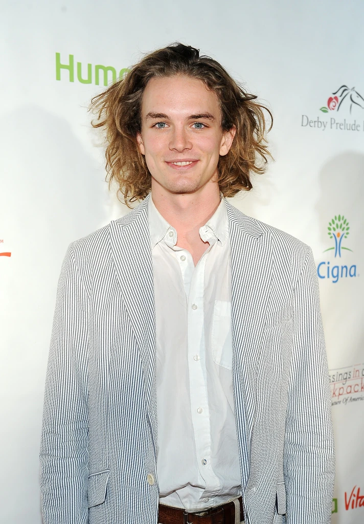 Alexander Nifong | Glee Wiki | Fandom