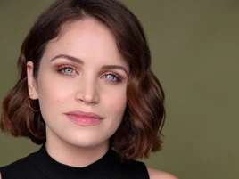 Lindsay Pearce | Glee Wiki | Fandom